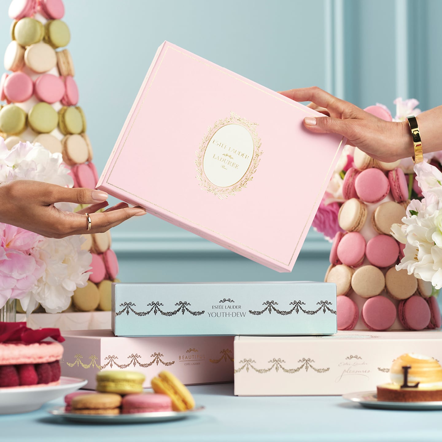 Estée Lauder x Ladurée Beautiful Beautiful Memories Fragrance Set ...