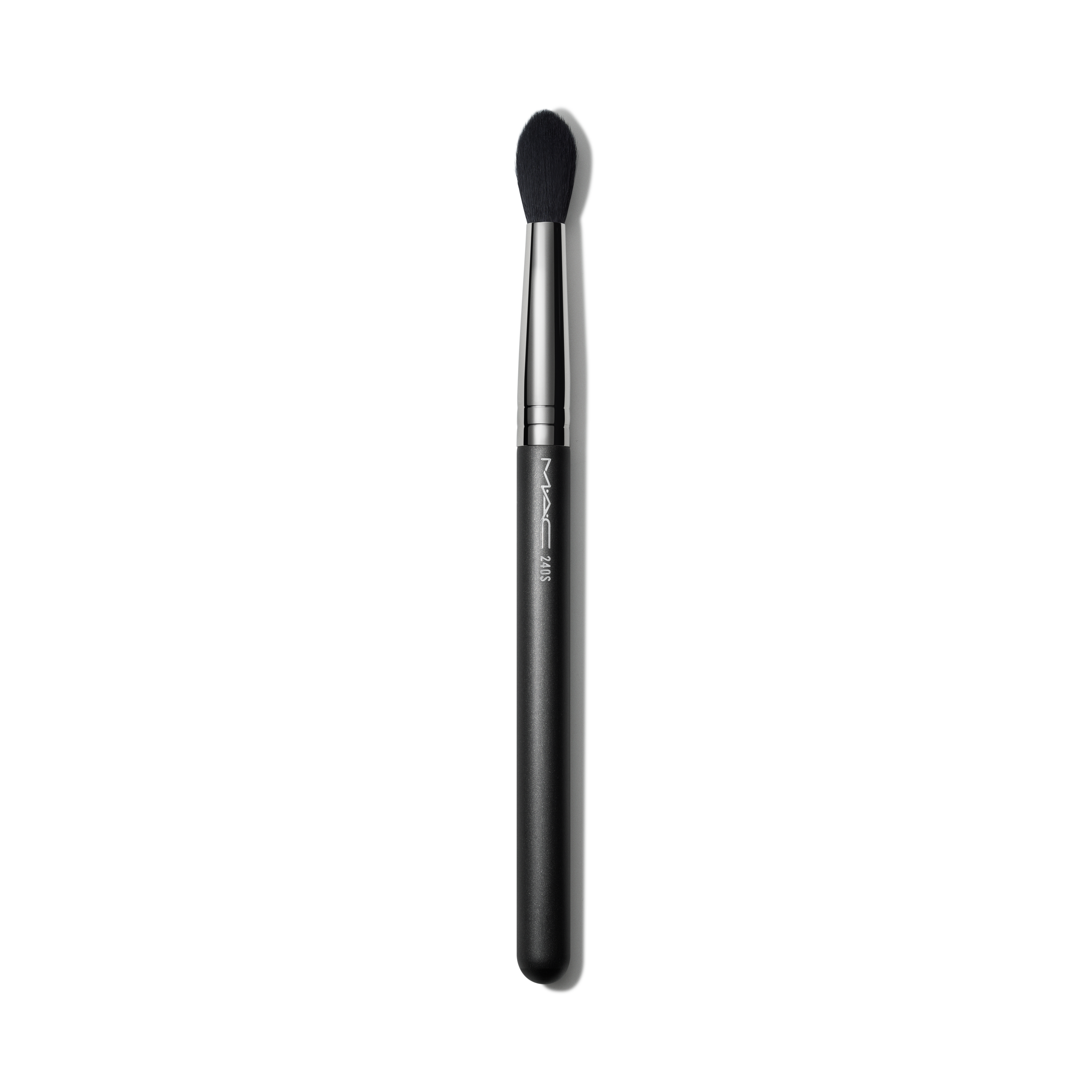 240 Synthetic Large Tapered Blending Brush | MAC Cosmetics
