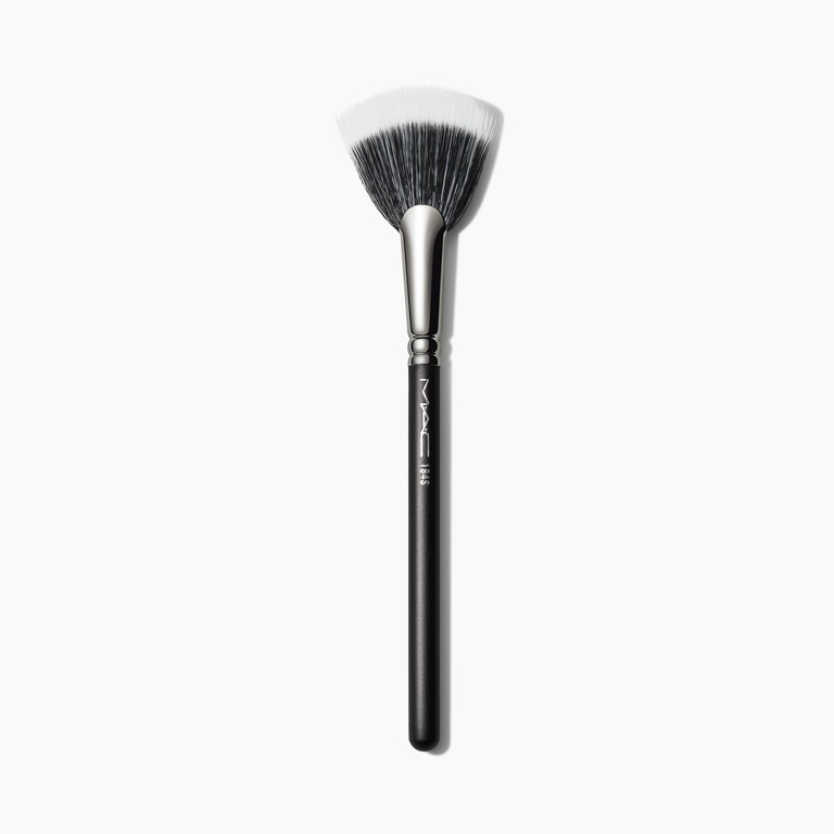 Gesichtspinsel | Foundation-Pinsel | MAC Cosmetics – Offizielle Website