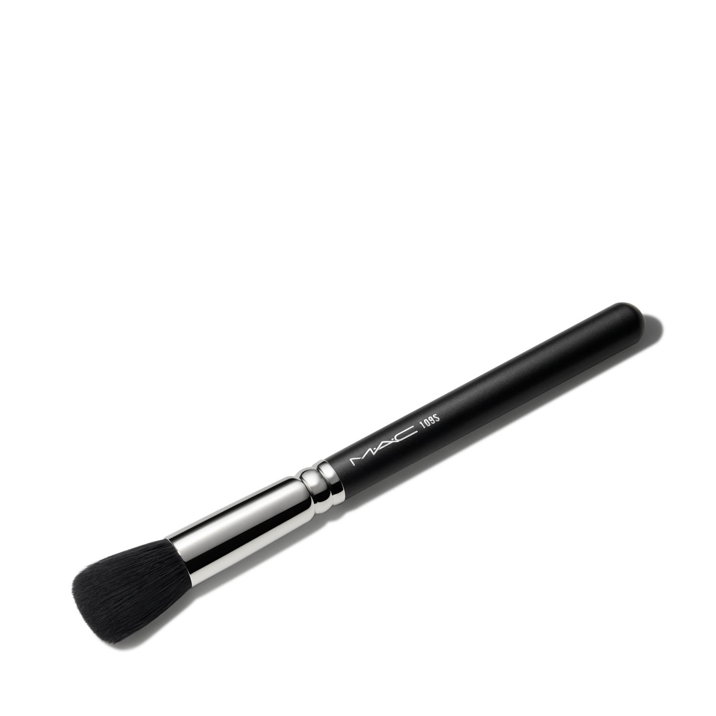 109 Synthetic Small Contour Brush | MAC Cosmetics